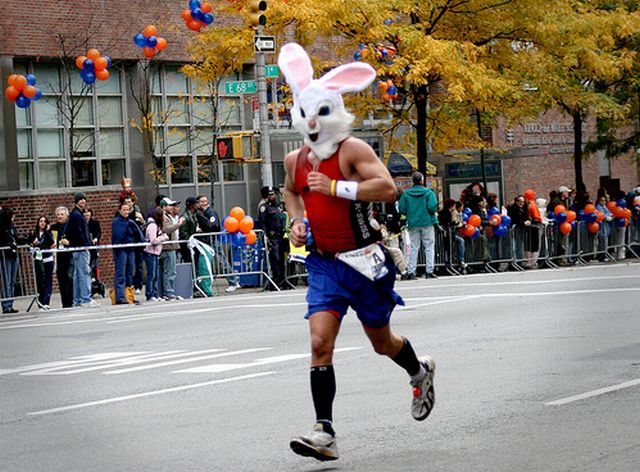 The Coolest Costumes of 2009 NYC Marathon (25 pics) - Izismile.com