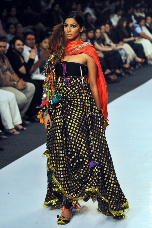 Pakistan Fashion Week (25 pics) - Izismile.com