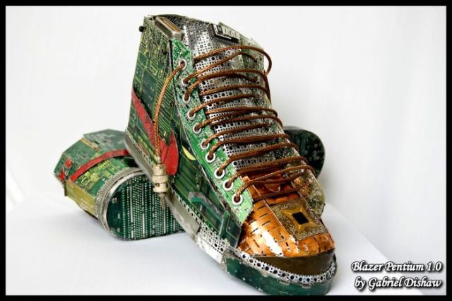 Shoes Made Out of Pentium Chips (20 pics) - Izismile.com