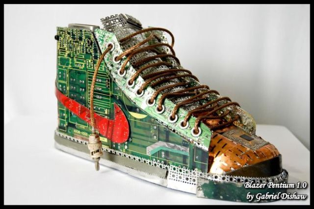 Shoes Made Out of Pentium Chips (20 pics) - Izismile.com