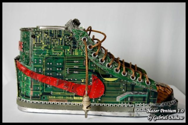 Shoes Made Out of Pentium Chips (20 pics) - Izismile.com