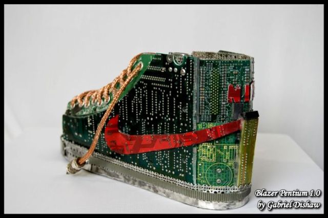 Shoes Made Out of Pentium Chips (20 pics) - Izismile.com