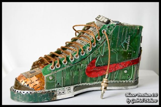 Shoes Made Out of Pentium Chips (20 pics) - Izismile.com