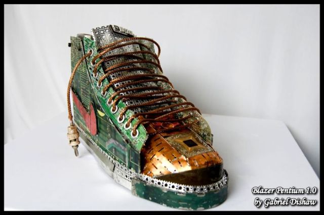 Shoes Made Out of Pentium Chips (20 pics) - Izismile.com