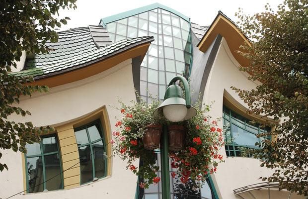 Oddly Painted Houses (22 pics) - Izismile.com