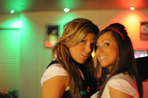 Sexy Girls From School Disco 100 Pics