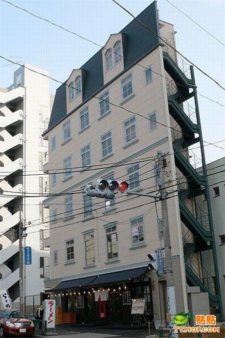 Very Narrow Buildings (13 pics) - Izismile.com