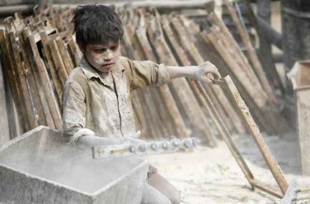 Child labor in Bangladesh (15 pics) - Izismile.com