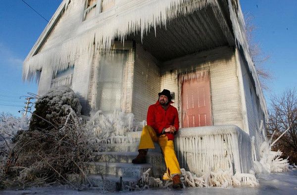 Ice House (9 pics) - Izismile.com