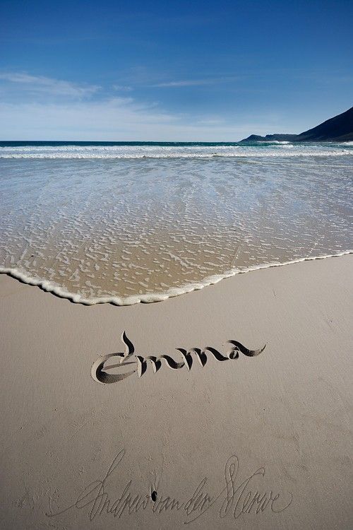Beautiful Calligraphy Art on the Sand (32 pics) - Izismile.com