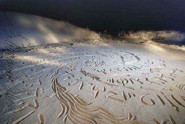 Beautiful Calligraphy Art on the Sand (32 pics) - Izismile.com