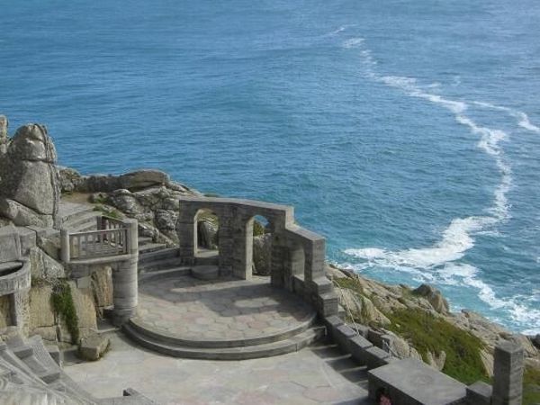 World’s Most Awesome Theater - The Minack (15 pics) - Izismile.com