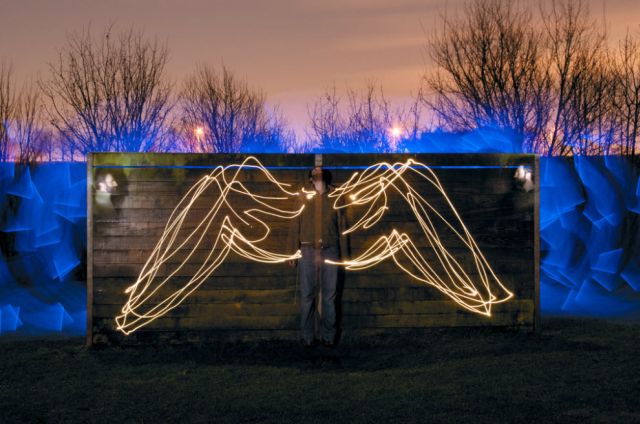 Another Batch of Photos with Light Graffiti (17 pics) - Izismile.com
