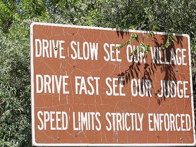 Hilarious Road Signs (25 pics) - Izismile.com
