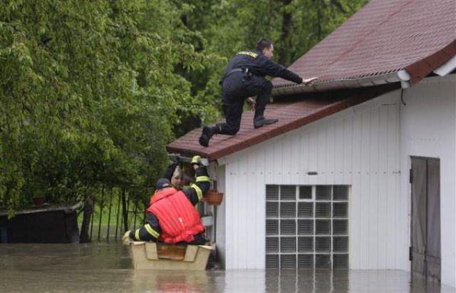Extreme Floods in Europe (42 pics) - Izismile.com
