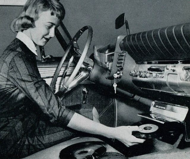 Cool Vintage Car Record Players (9 pics) - Izismile.com