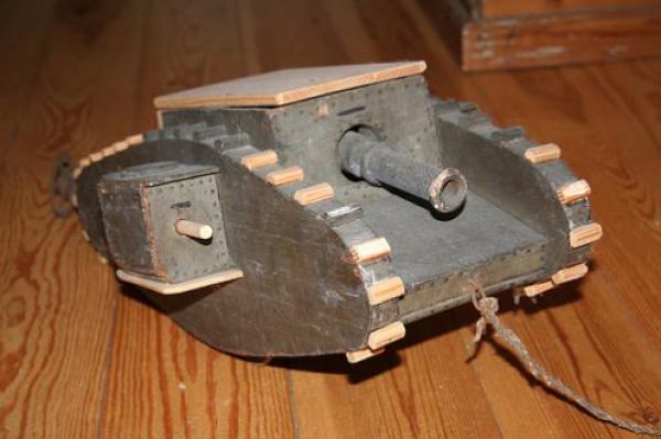 Different Tank Themed Designs (15 pics) - Izismile.com