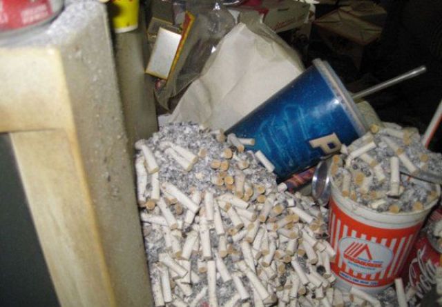 Wretched and Filthy Living Conditions (29 pics) - Izismile.com