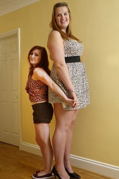 This Girl Must Have The Biggest Women s Feet In Europe 14 Pics 