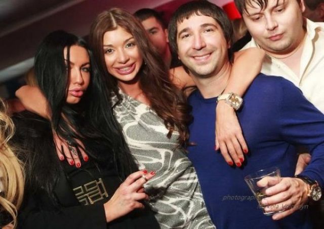 Ukraine Nightclub Girls Have the Same Sense of Style (22 pics ...