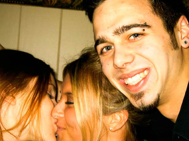 Dudes Watching Drunk Girls Kissing Each Other 64 Pics
