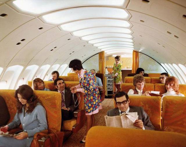 A Revealing Glance into What a First Class Cabin Really Looked Like in ...