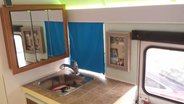 This Awesome Bus Makeover Will Make You Want to Go Road-Tripping (16 ...